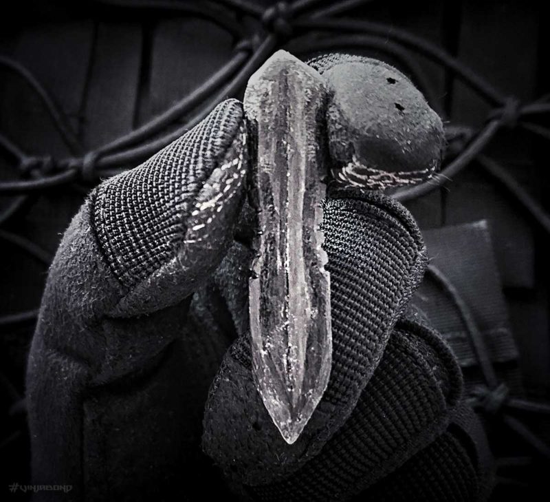 Carbon Fiber Lapel Dagger Device | Vinjatek